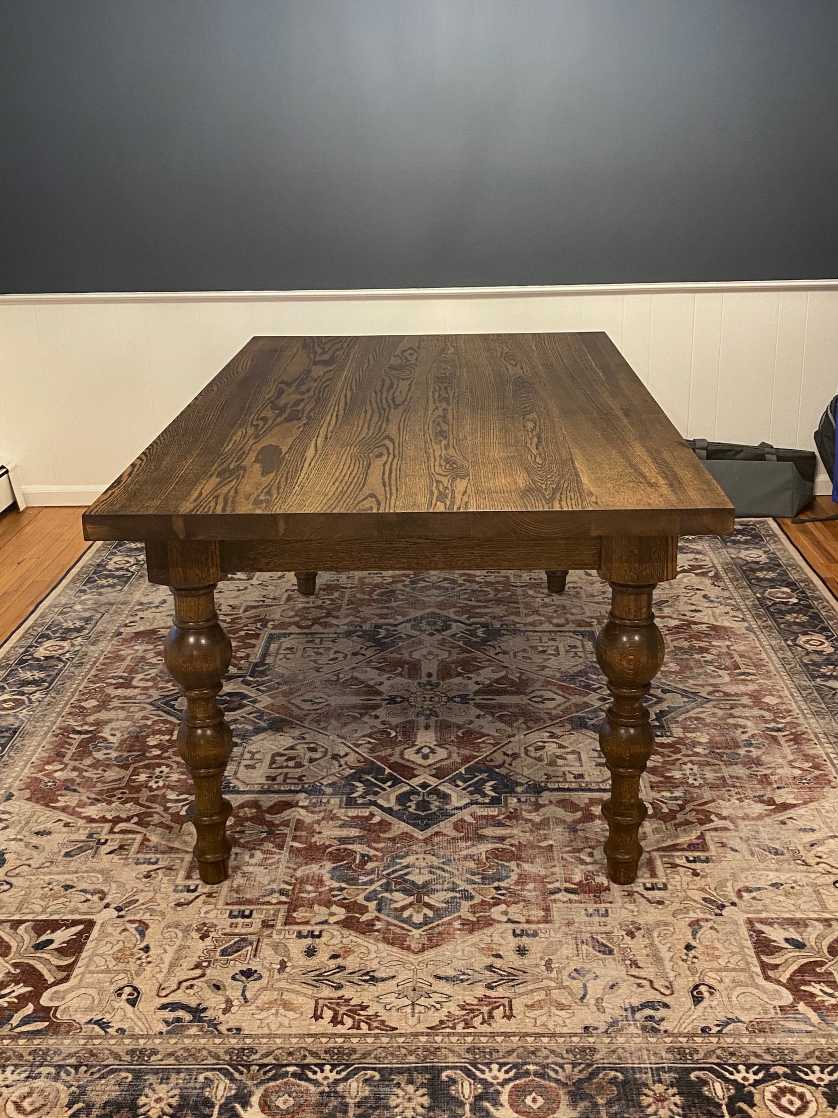 Bellvale Modern Turned Leg Table – South Plank House